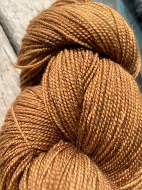 Bronze Glimmer Old Bronze – Peaceful Yarns